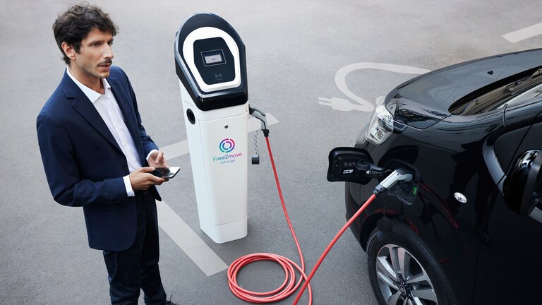 Solutions de mobilité professionnelle avec Leasys & Free2Move | Citroën FR